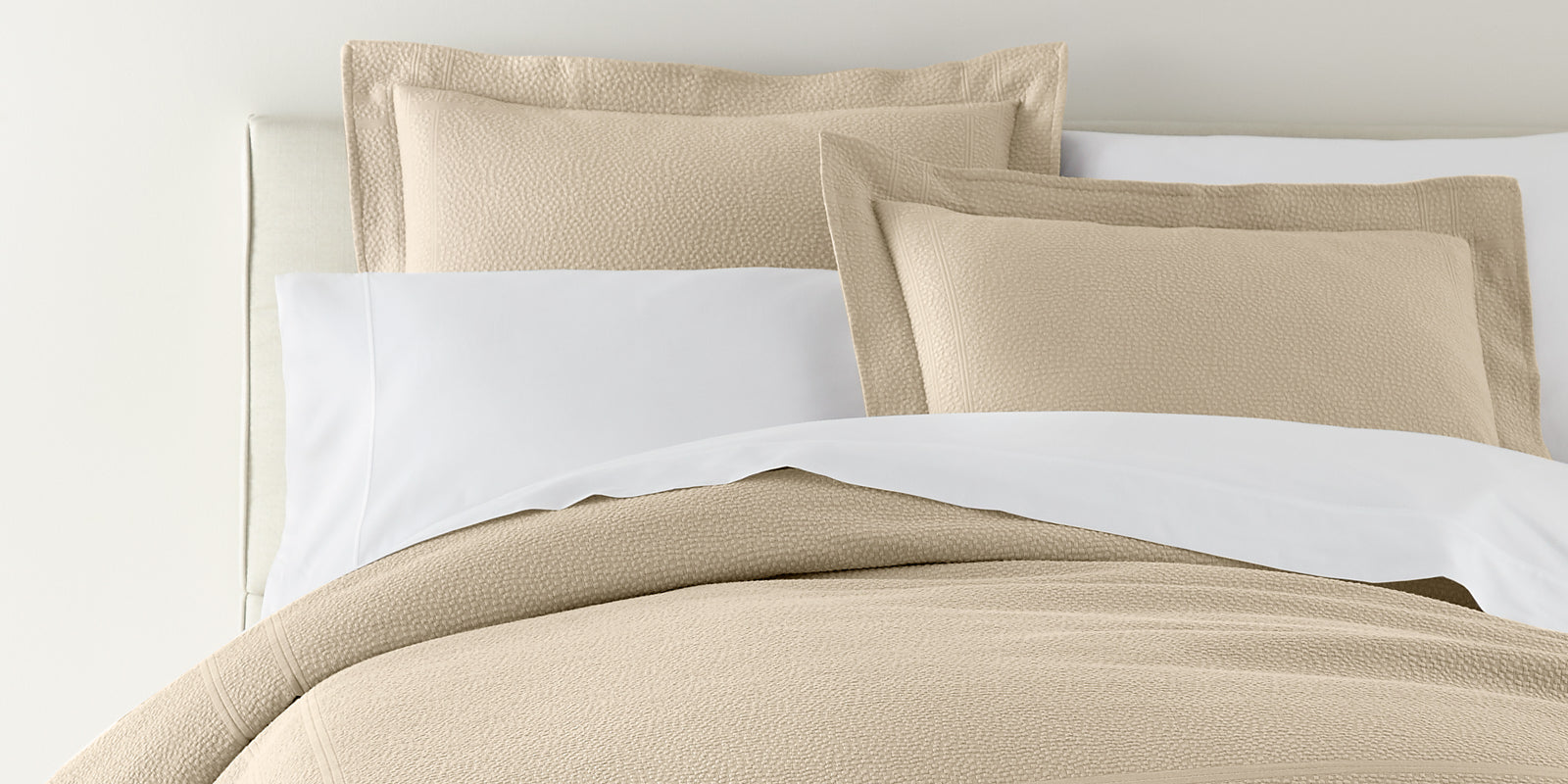 Beige Bedding for a Tranquil Retreat | Peacock Alley
