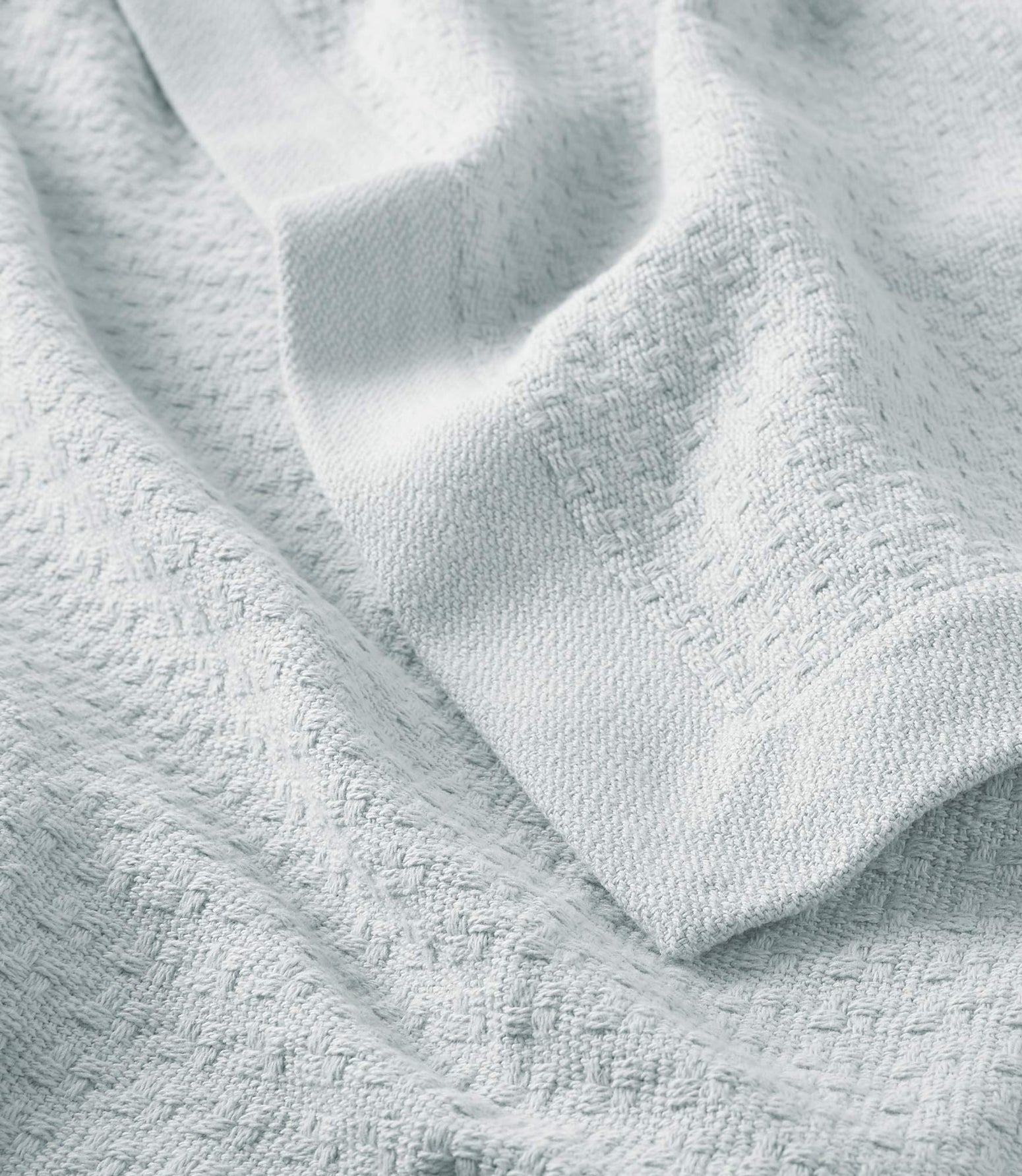 Luxury Blankets - Find the Best Luxury Blankets | Peacock Alley